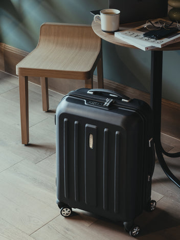 Stabile, luxuriöse und leichte Koffer und Reisegepäckstücke – Eminent ...